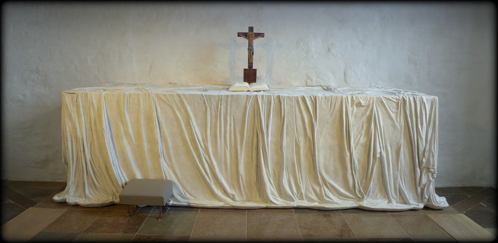 Lyngby Kirke og Christian Lemmerz – Snaphanen.dk